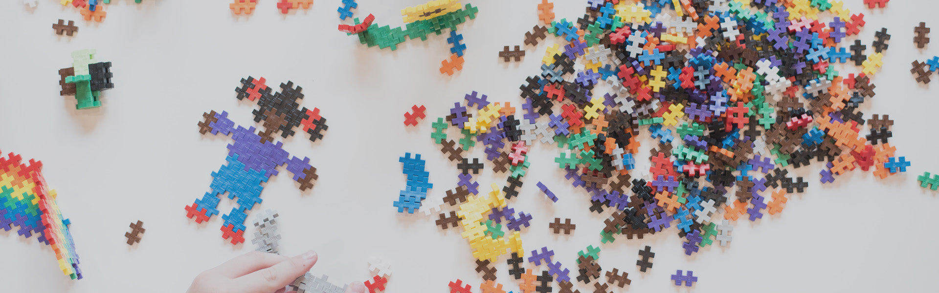 Easter egg in basket